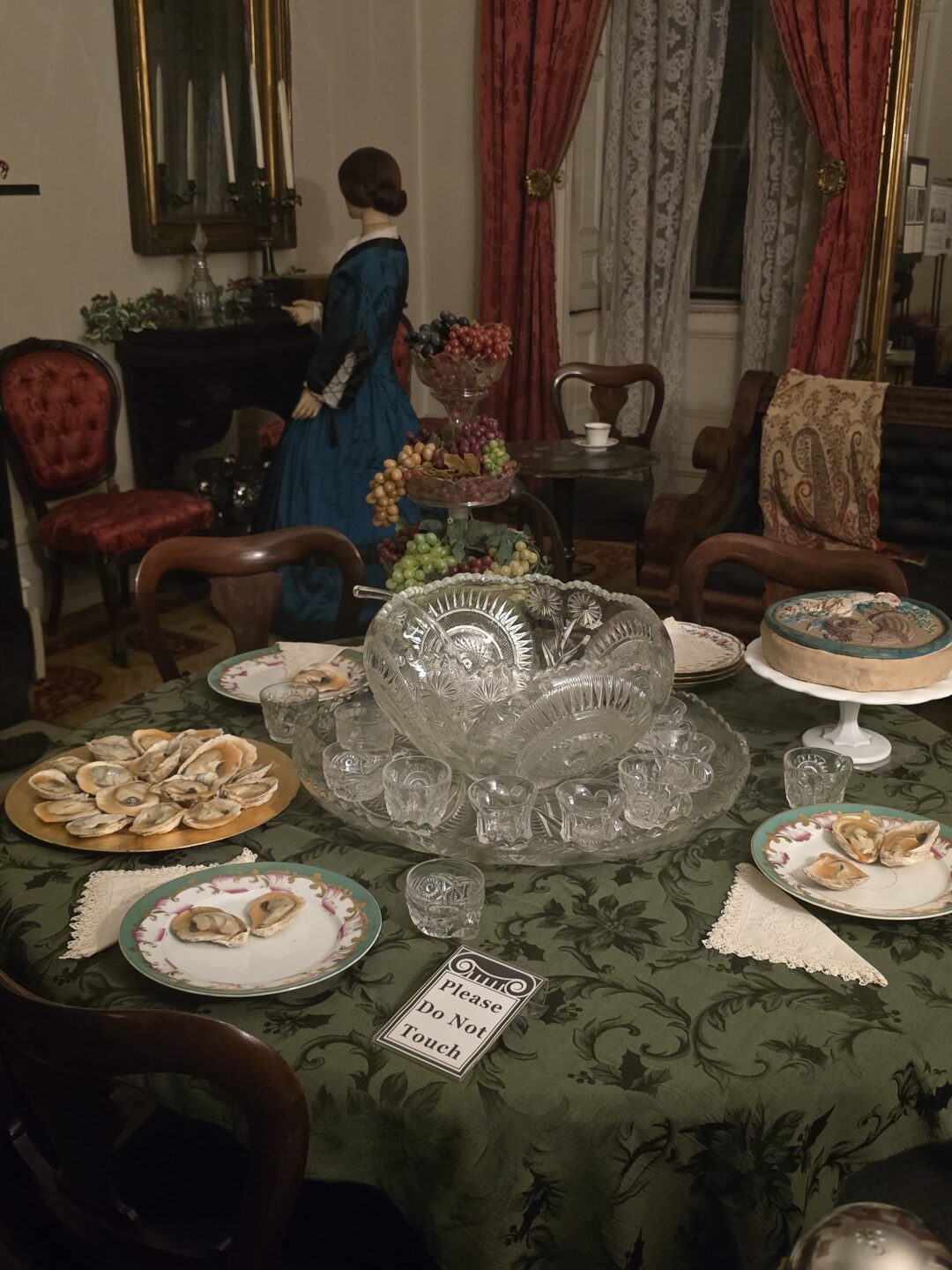 Charles Dickens’ “A Christmas Carol” Brought To Life At The Merchant’s ...