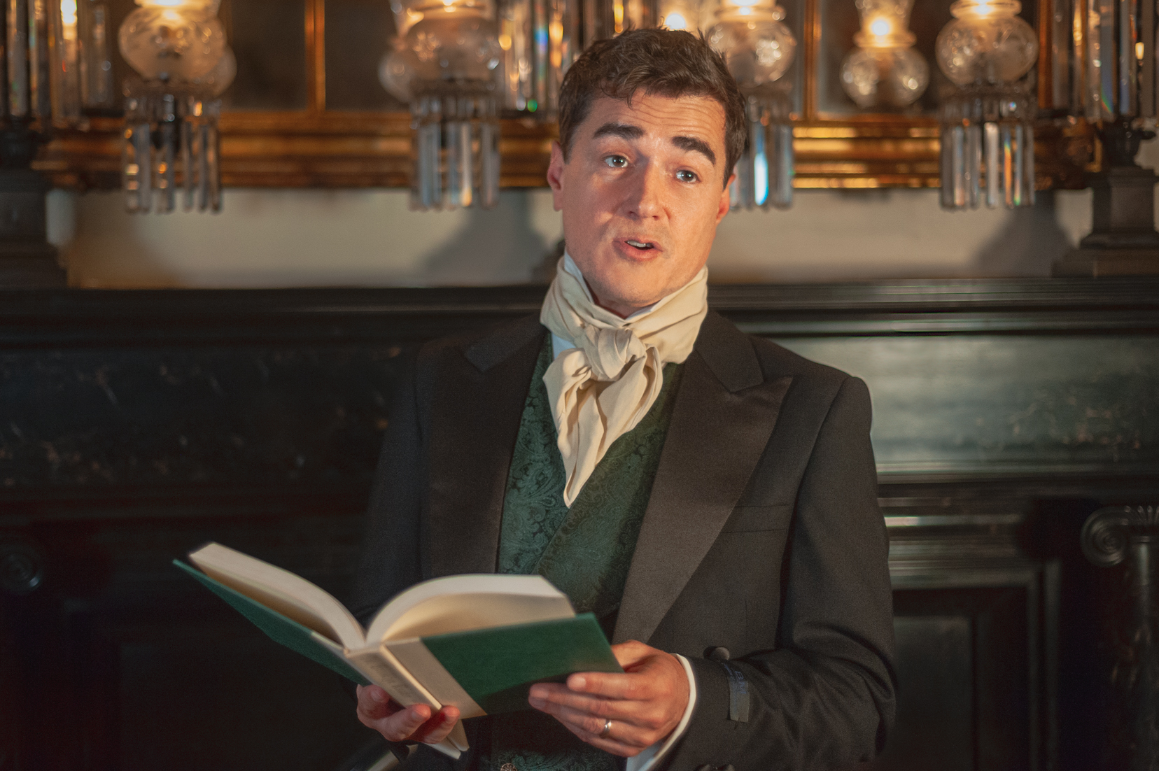 Charles Dickens’ “A Christmas Carol” Brought To Life At The Merchant’s ...