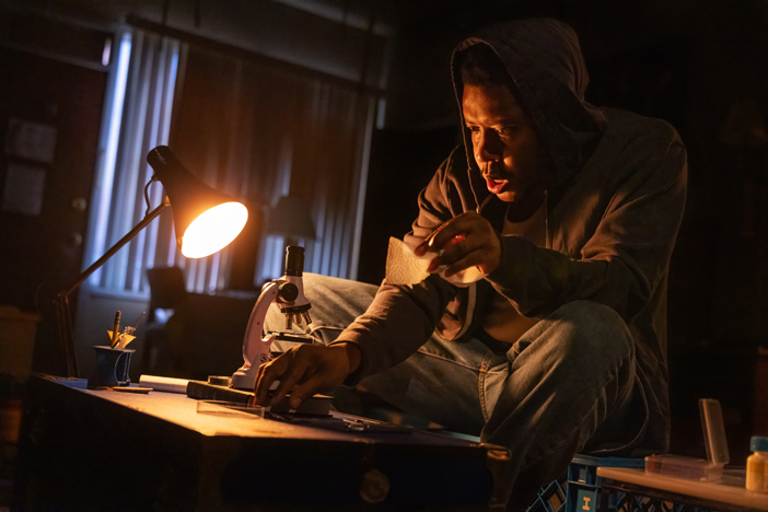 ‘Bug’- Alarmingly Topical or Sci-Fi? | Theater Pizzazz