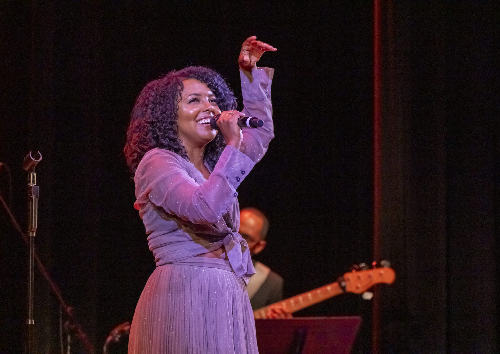 “AN EVENING WITH ADRIENNE WARREN” AT 92NY | Theater Pizzazz